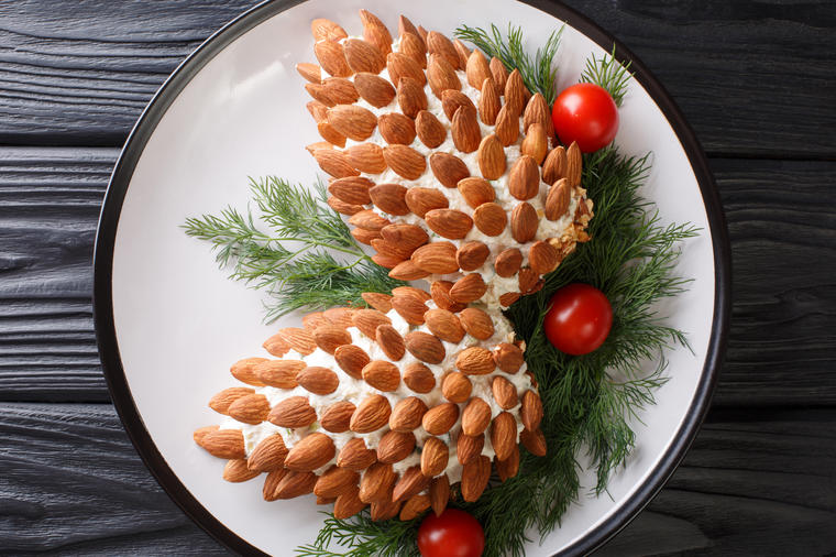 РЕЦЕПТ НА ДЕНОТ: Новогодишна салата - ШИШАРКА - Pedijatar.mk